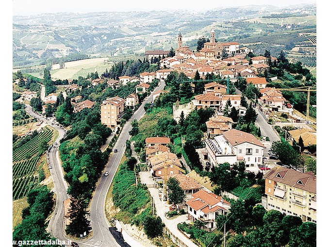 Il sacro e la terra fonti di creatività con Rodello arte