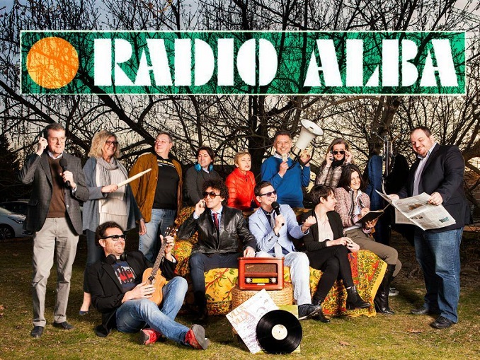 Radio Alba foto di gruppo – Gazzetta d'Alba – Dal 1882 il settimanale ...