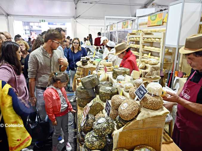 Arriva Cheese. Parcheggi e navette per arrivare alla rassegna