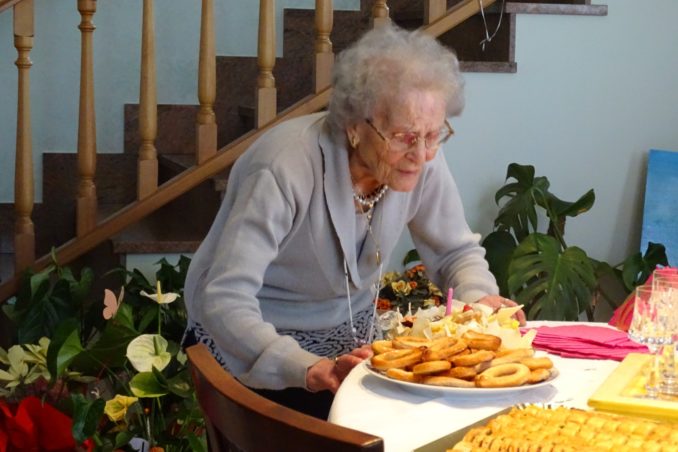 Bra: Maria Marino, sarta e cuoca, ha compiuto 100 anni