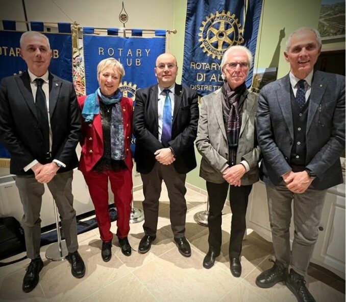 Rotary: interclub Alba, Bra e Canale Roero con il giornalista Bruno Geraci