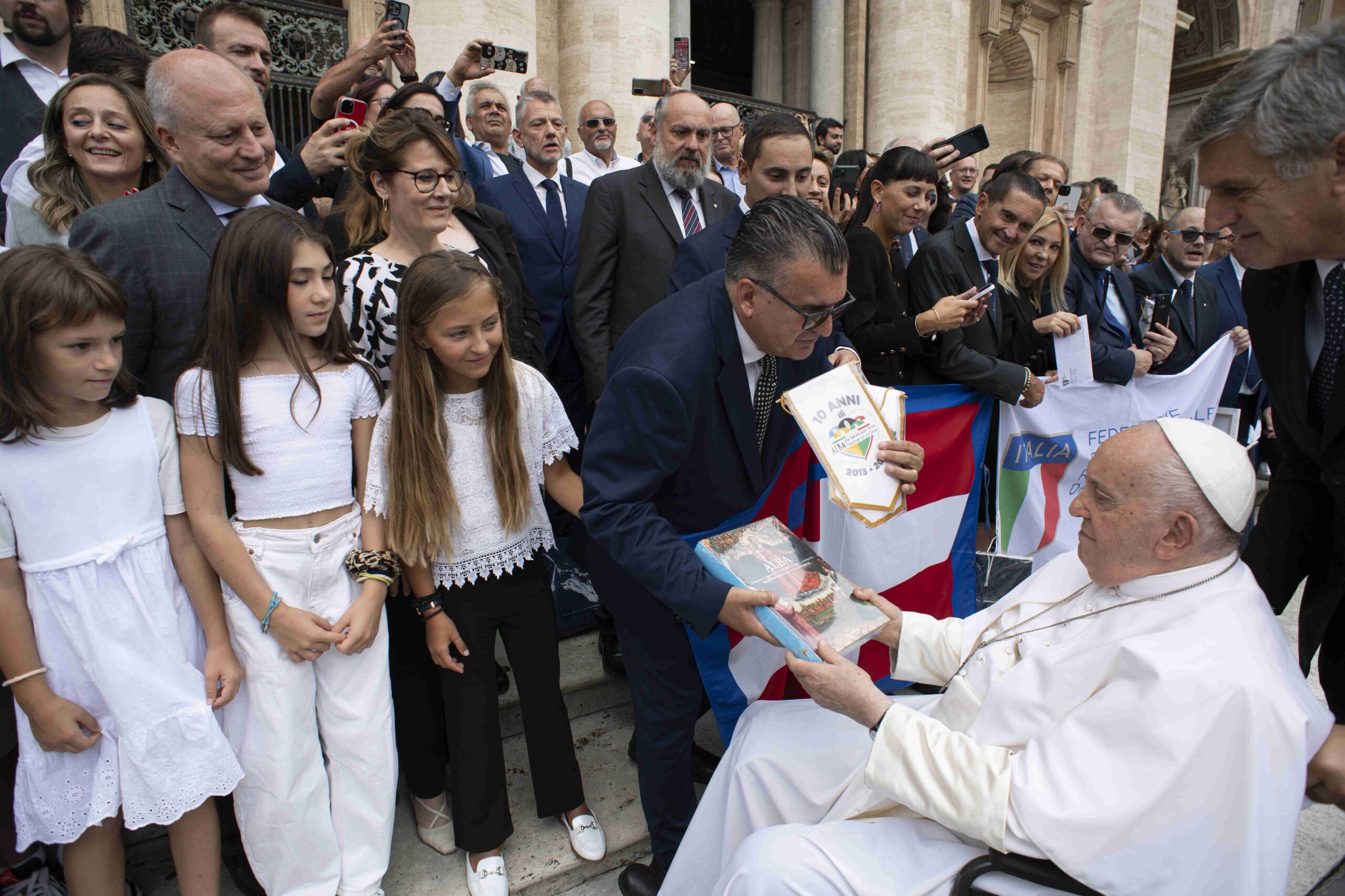 Il consigliere Sobrero e i ragazzi delle Nuvole da papa Francesco