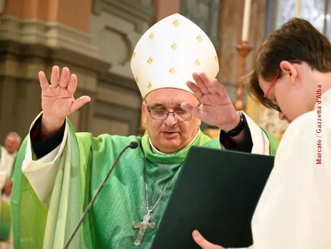 Gli auguri della diocesi di Alba al vescovo Marco Brunetti