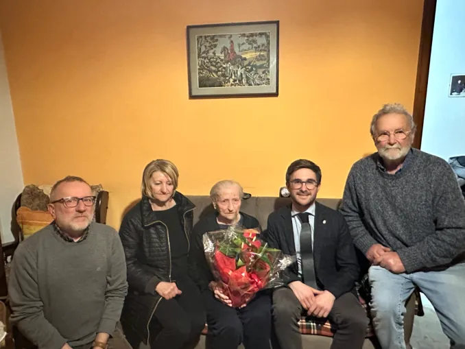 Auguri a Laura Cane di Alba per i suoi 102 anni!