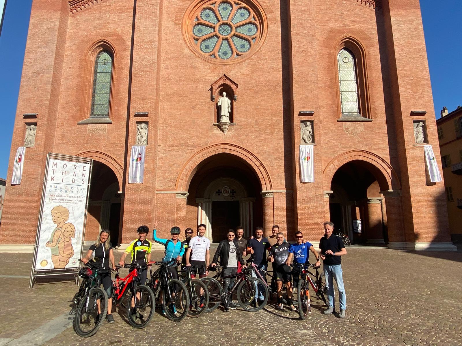 Giancarlo Fisichella biker tra le colline (VIDEO)