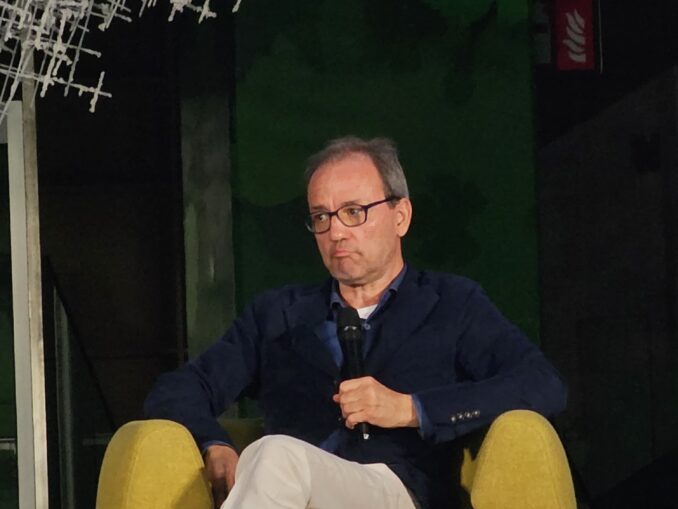 Giuseppe Caprotti e il suo libro: “Le ossa dei Caprotti”