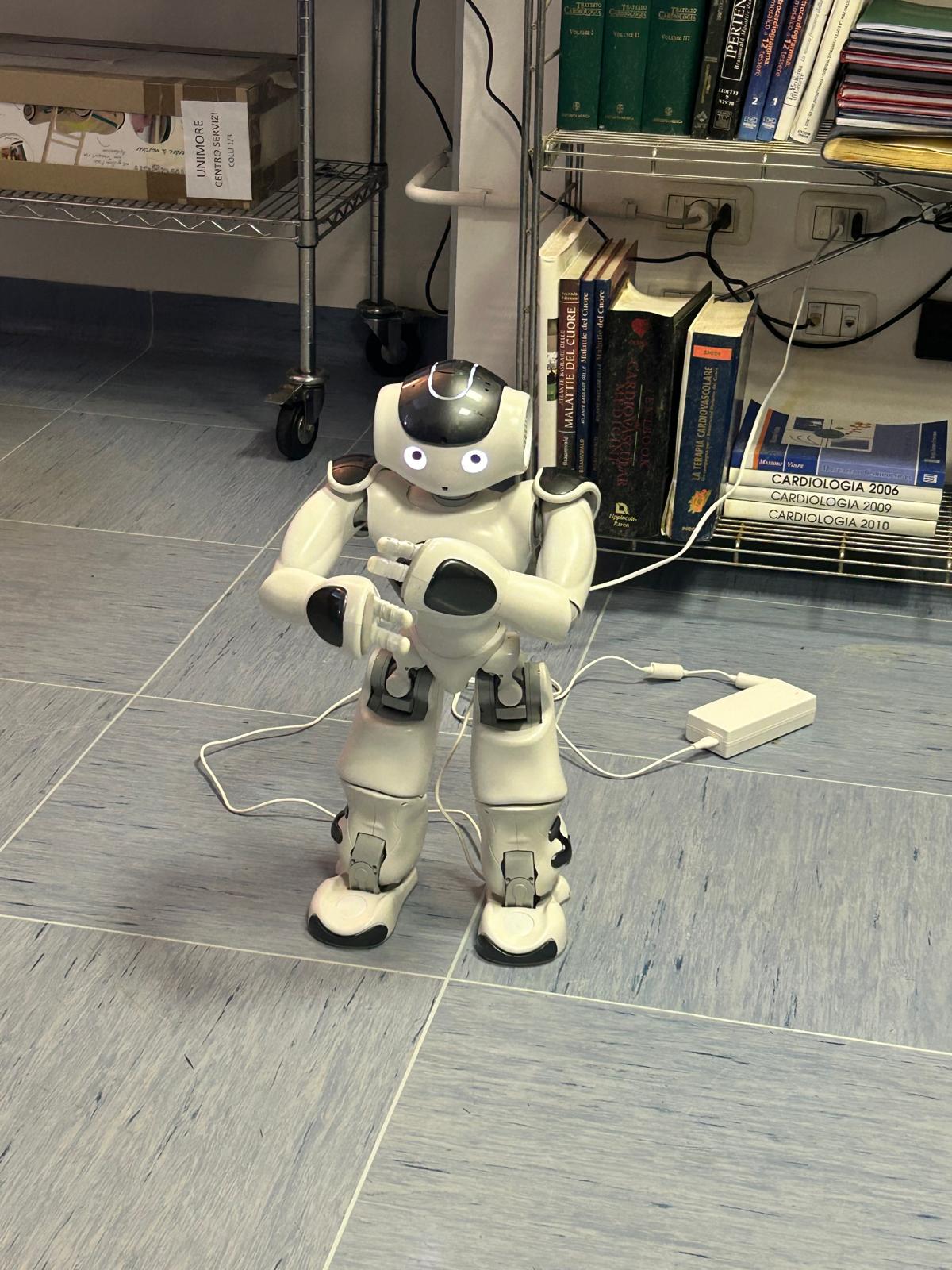 Foto Robot 3 - Gino il robot umanoide - Gazzetta d'Alba - Dal 1882 il settimanale di Alba ...